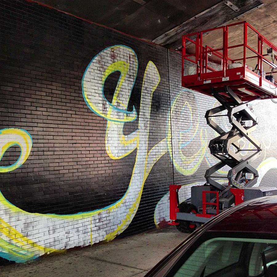 80 foot long murals are being painted in DUMBO, Brooklyn (and you can ...